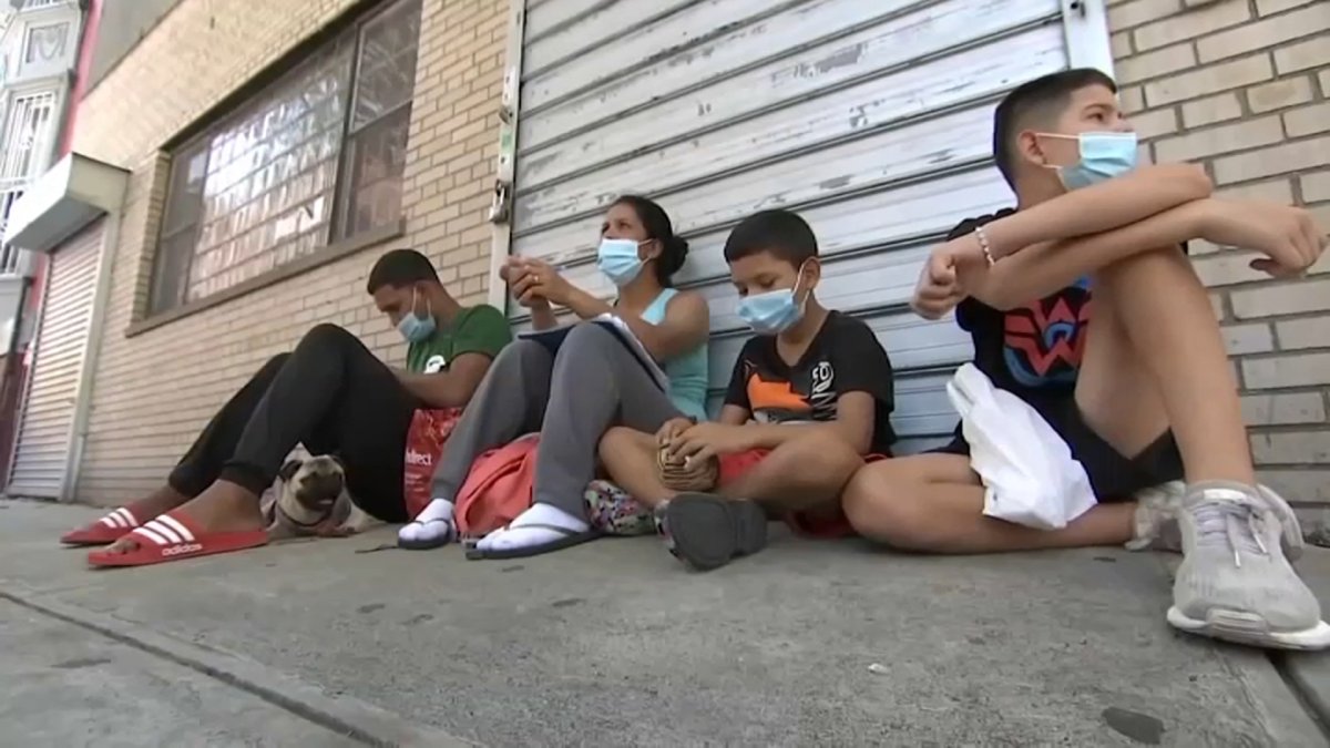 NY lanza “brazos abiertos” para educar a niños inmigrantes – Telemundo ...