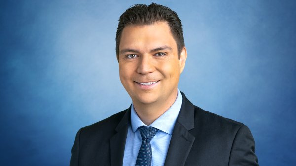Erik Mora – Telemundo Dallas (39)