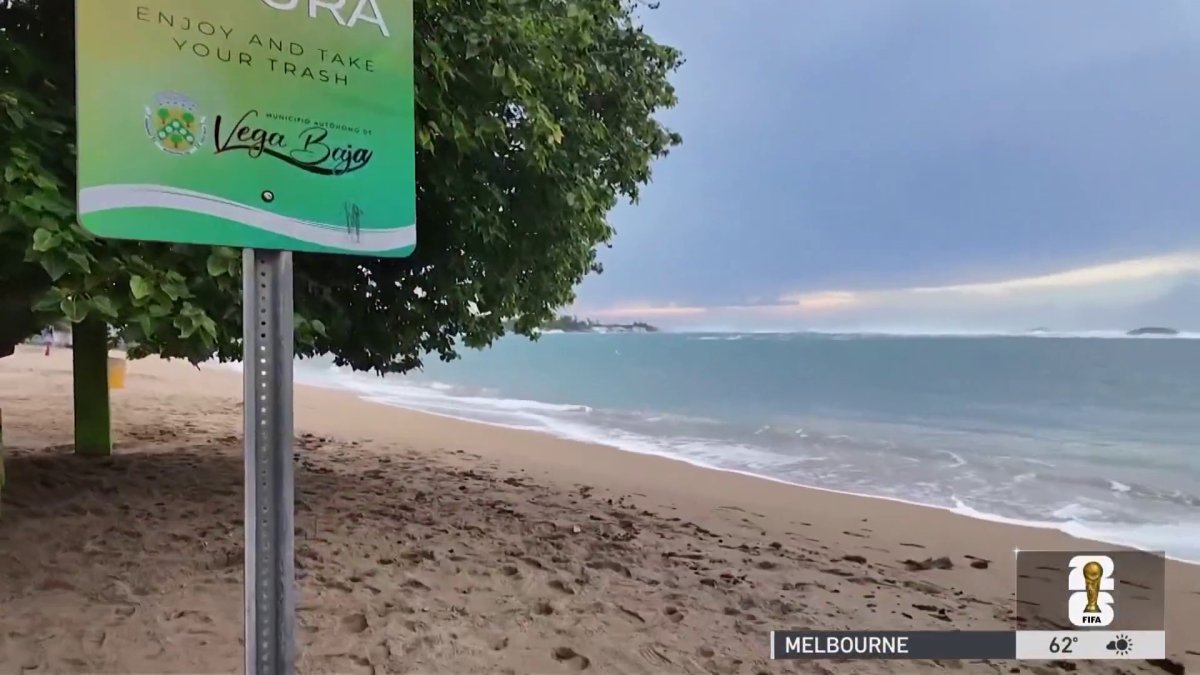 Reportaje Especial: Bad Bunny resalta la playa de su infancia con el ...